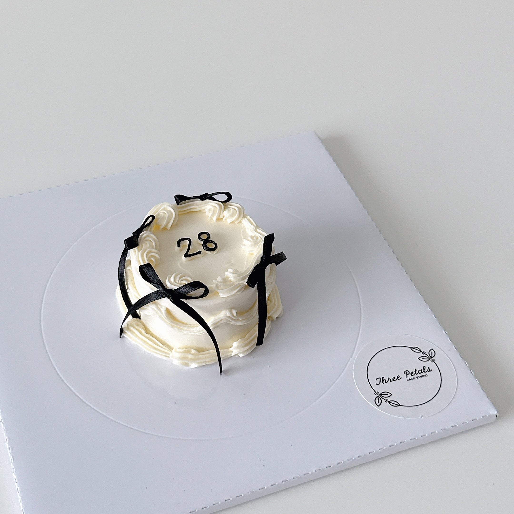 Ribbon (micro/ tiny/ diet cake) – Three Petals Cake Studio